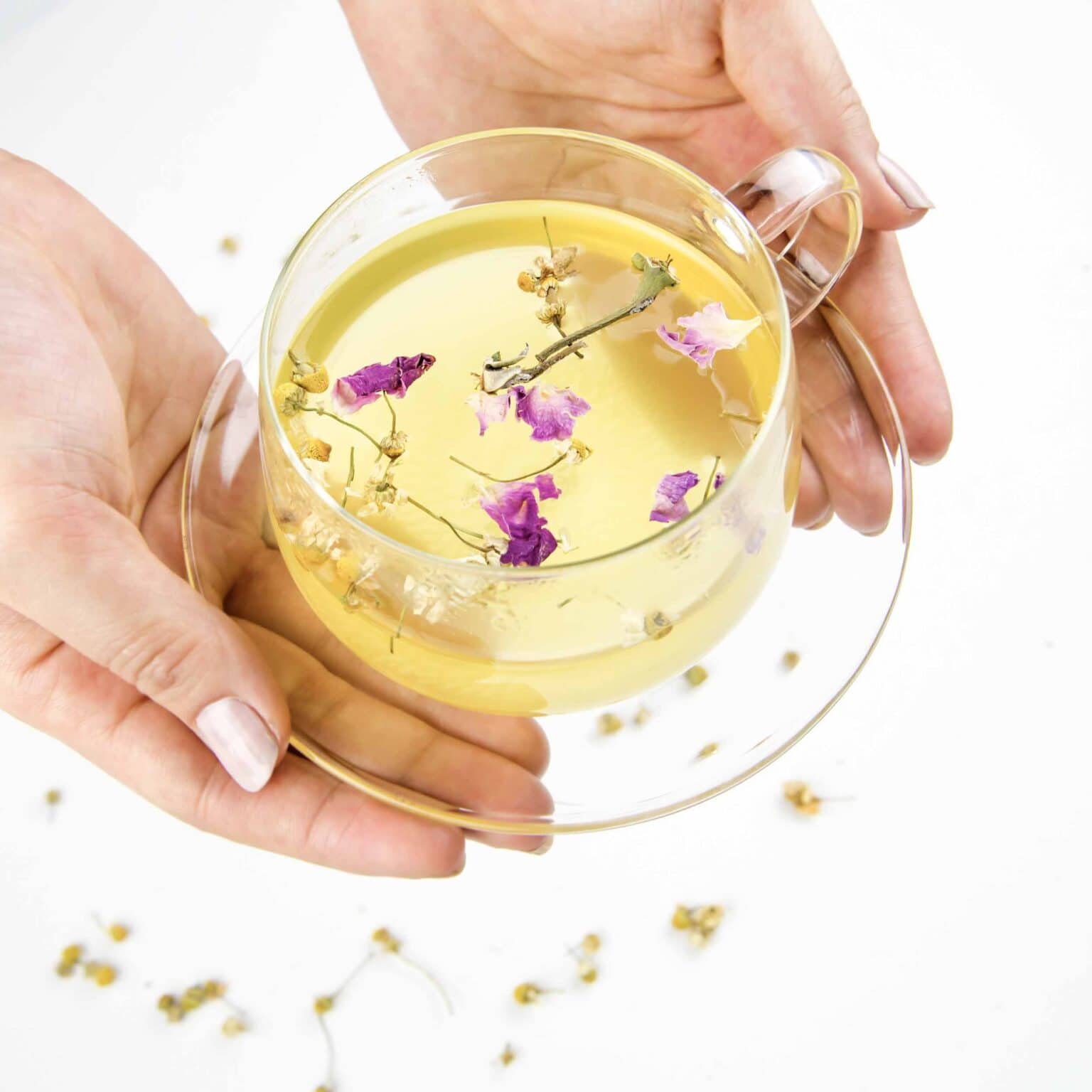 11 Herbal Teas for Inflammation That Taste Delicious | Wellness Trickle